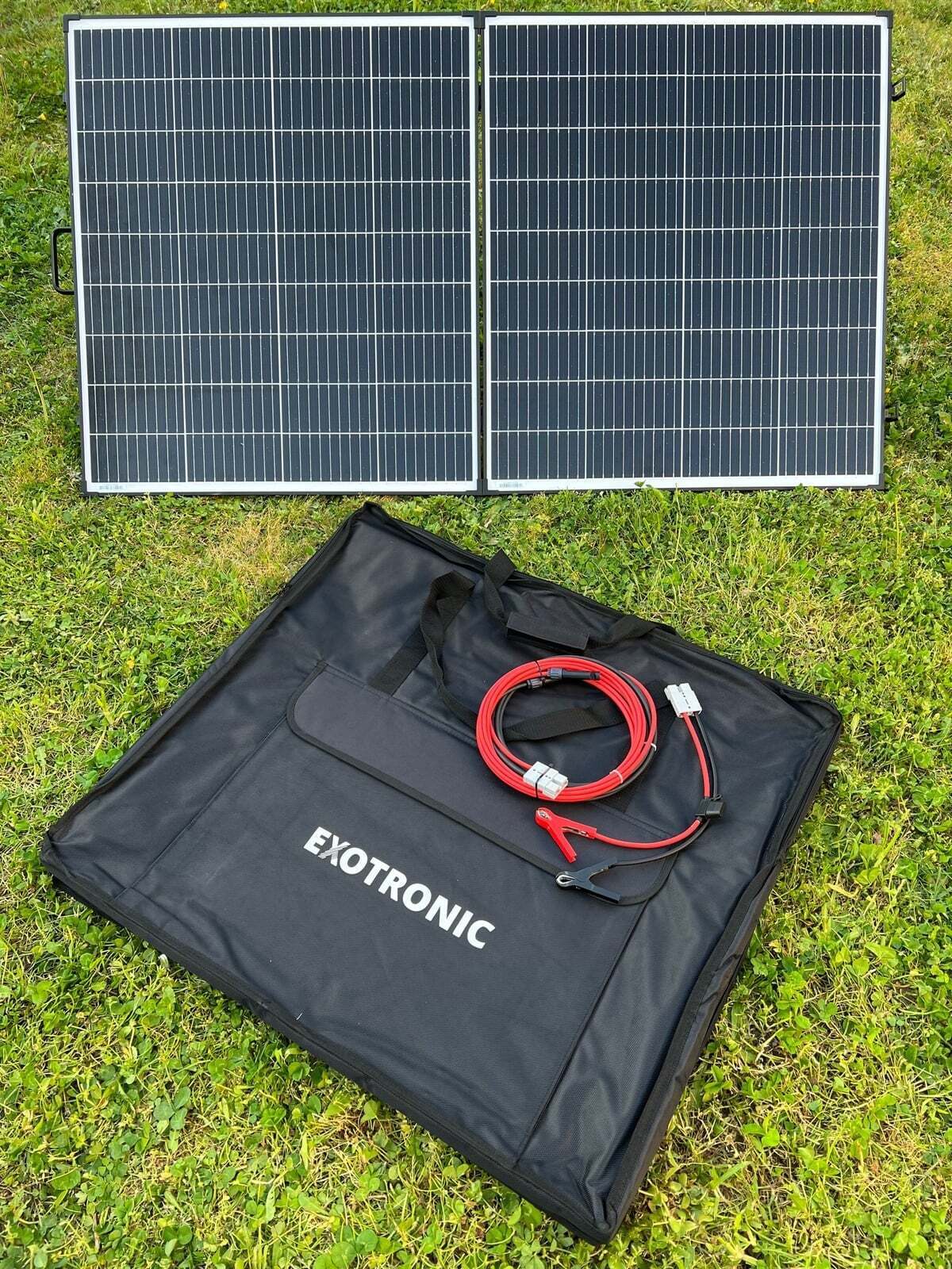 FOLDING SOLAR PANELS – Home of 12 Volt Northern